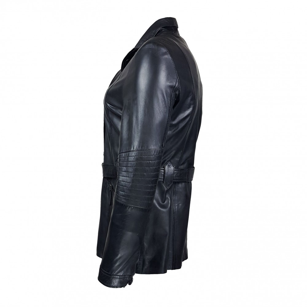 woman's jacket in lamb leather with shirt collar